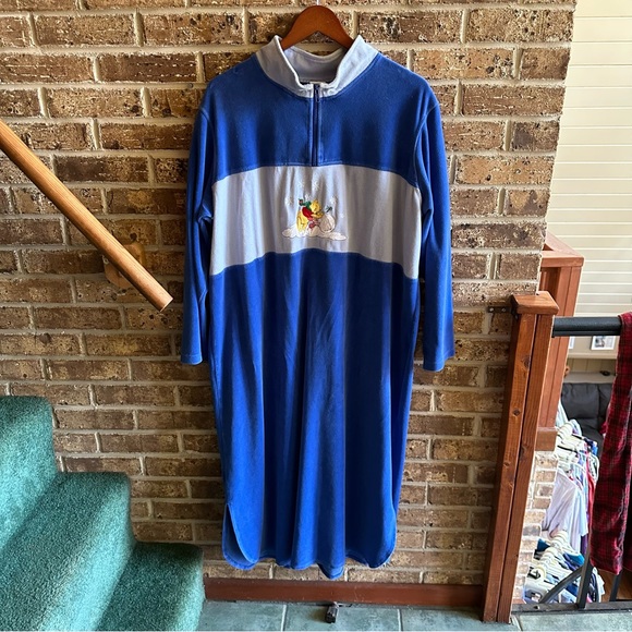 Disney | Intimates & Sleepwear | Vtg Winnie The Pooh Pajama Snuggie ...